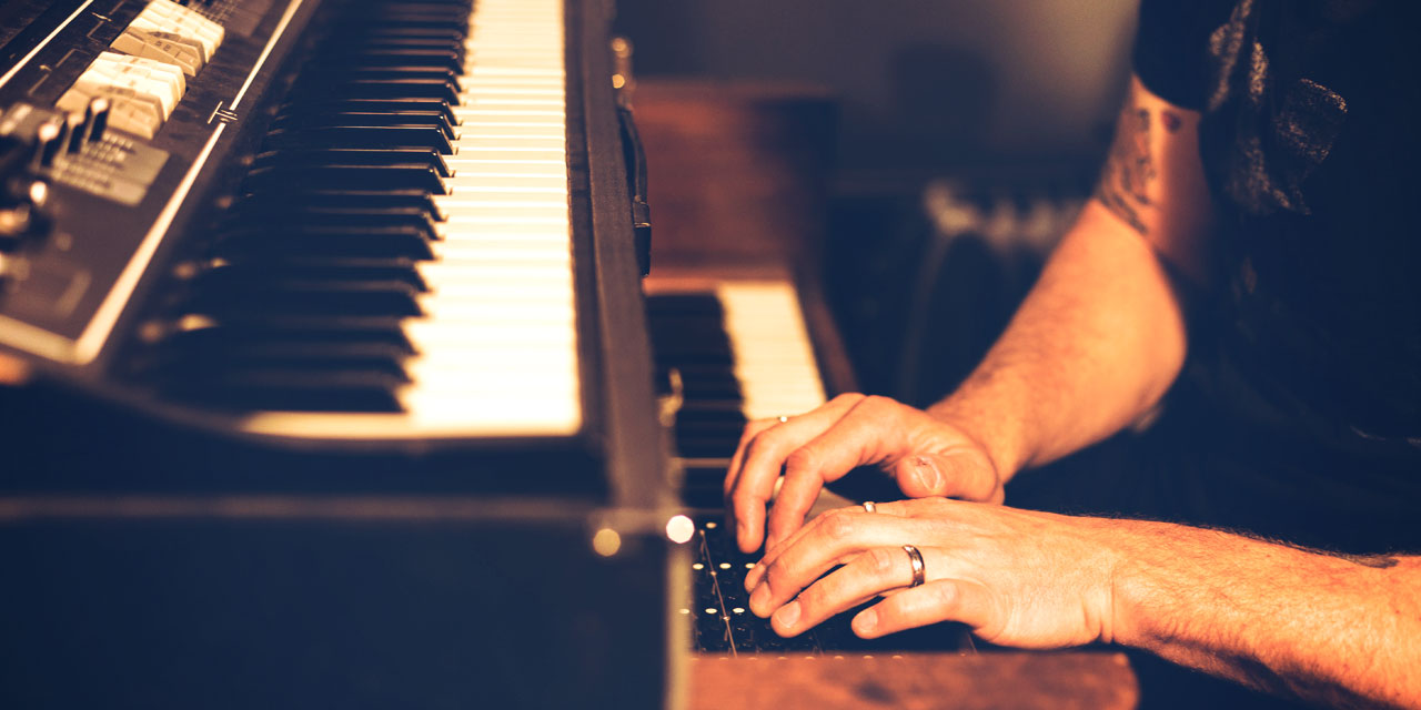 A new approach to lyric writing: telling sensory stories through song ...