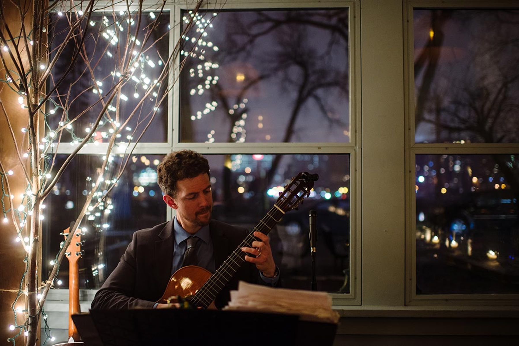 Jim Falbo. Guitarist