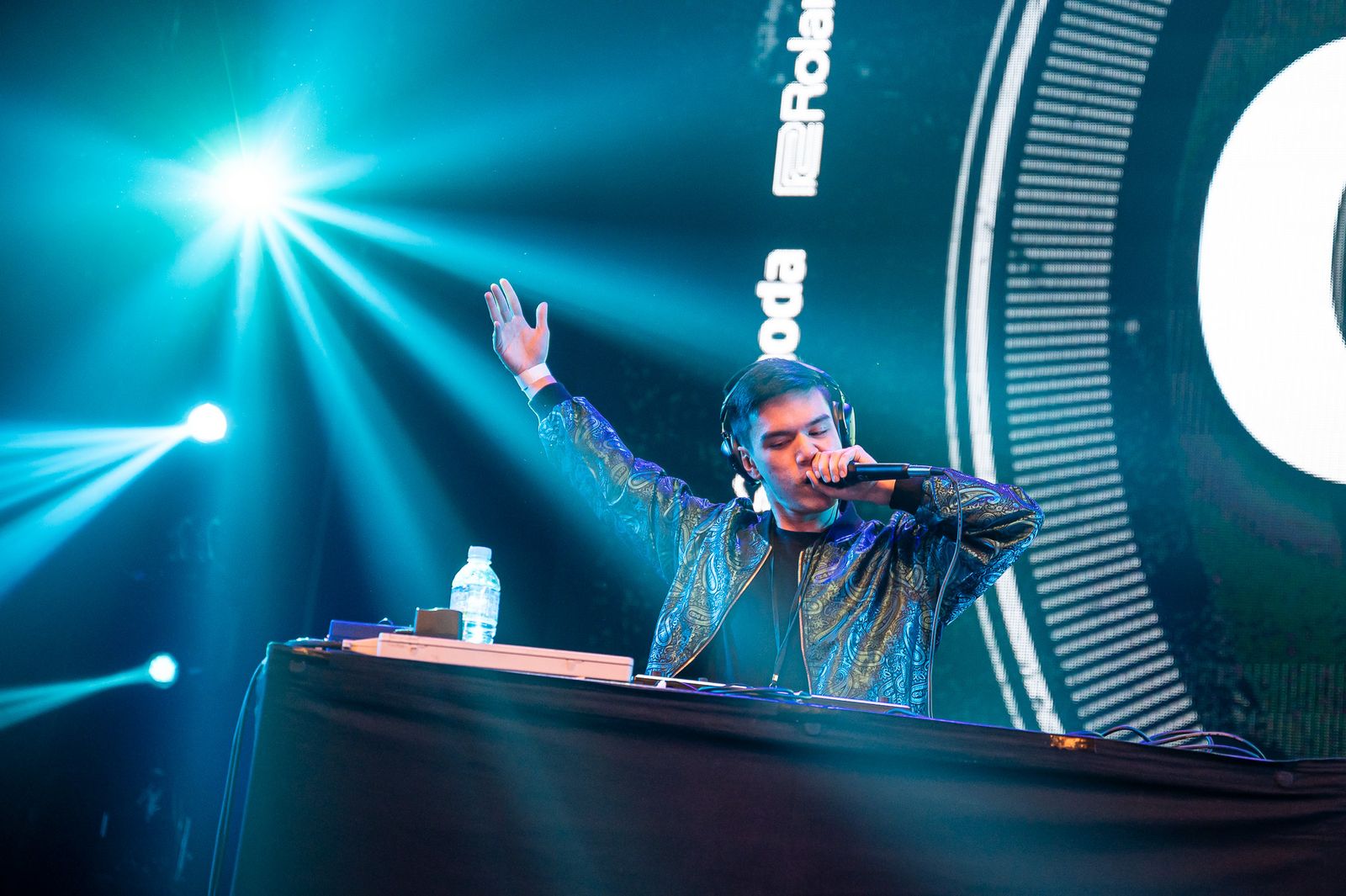 Josh O | Live Looping Artist