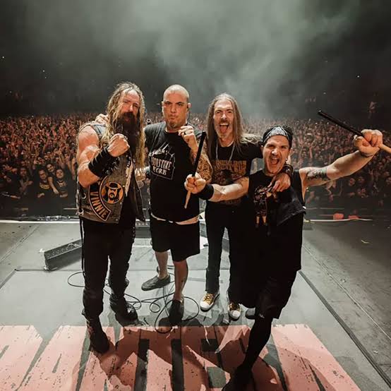 Pantera Returns to the Stage with New Lineup in Brazil