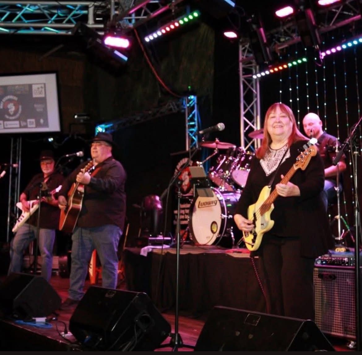 Mike Hartman &104 Country Band - Events