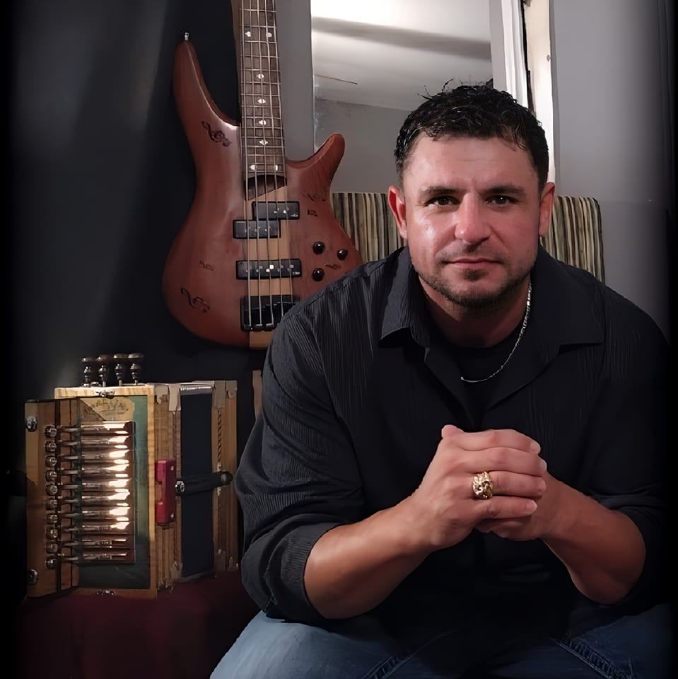 Official Website for Dustin Ray Music