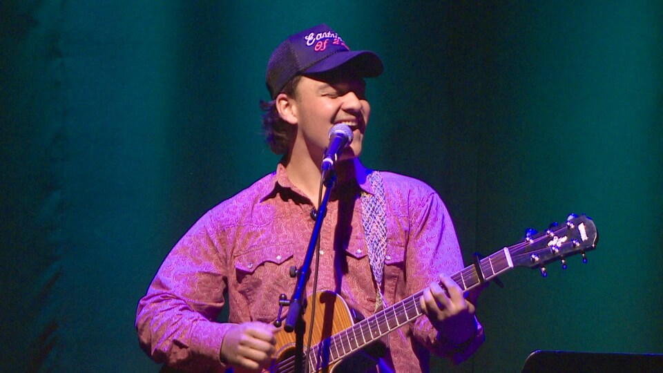 Aiden Edwards Explores French Music