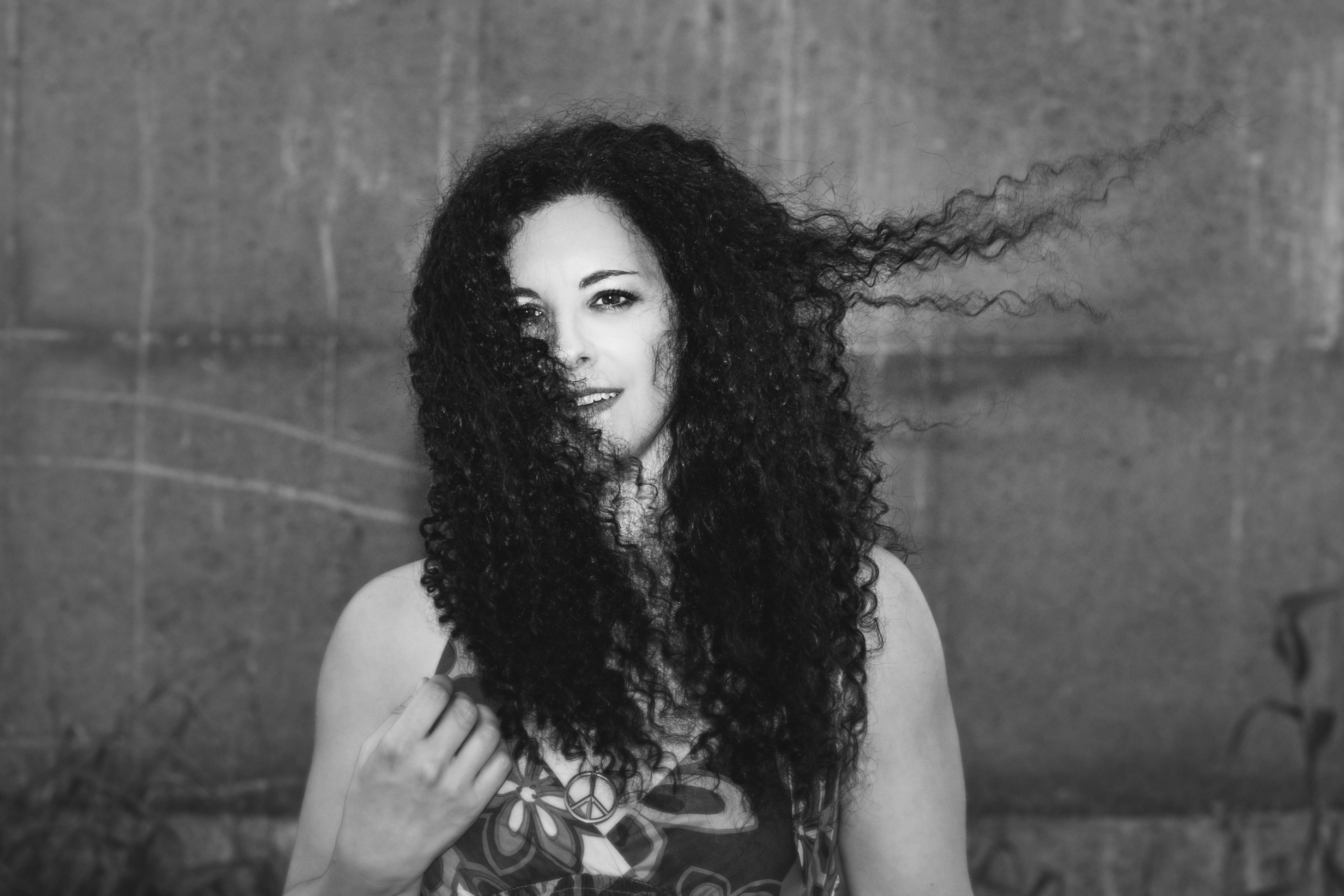 Julie Curly