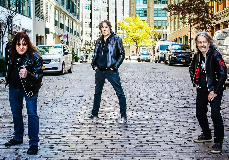 Punk Rock Trailblazers THE DICTATORS Release New Single 'Let's Get The ...