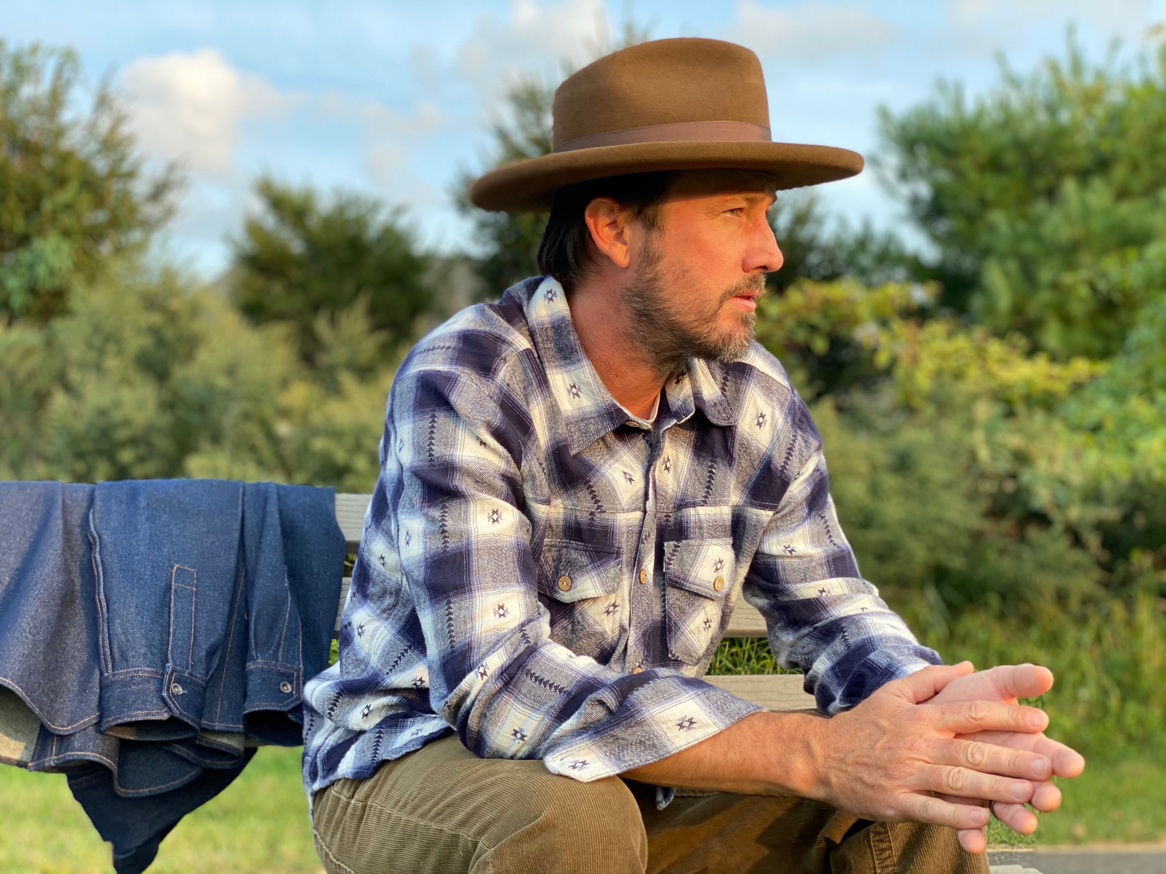 Jonathan Tea - Singer Songwriter Producer