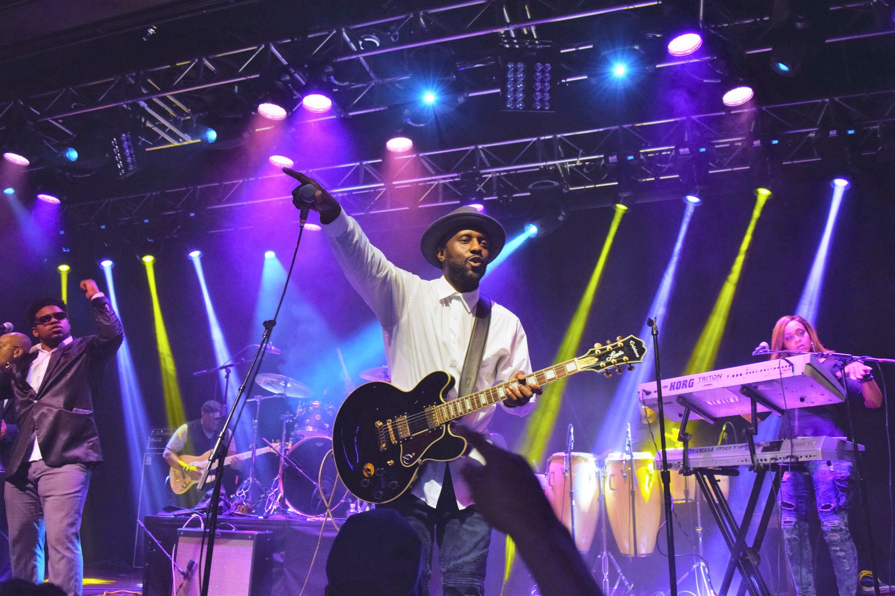 Chuck Brown - MEET THE BAND