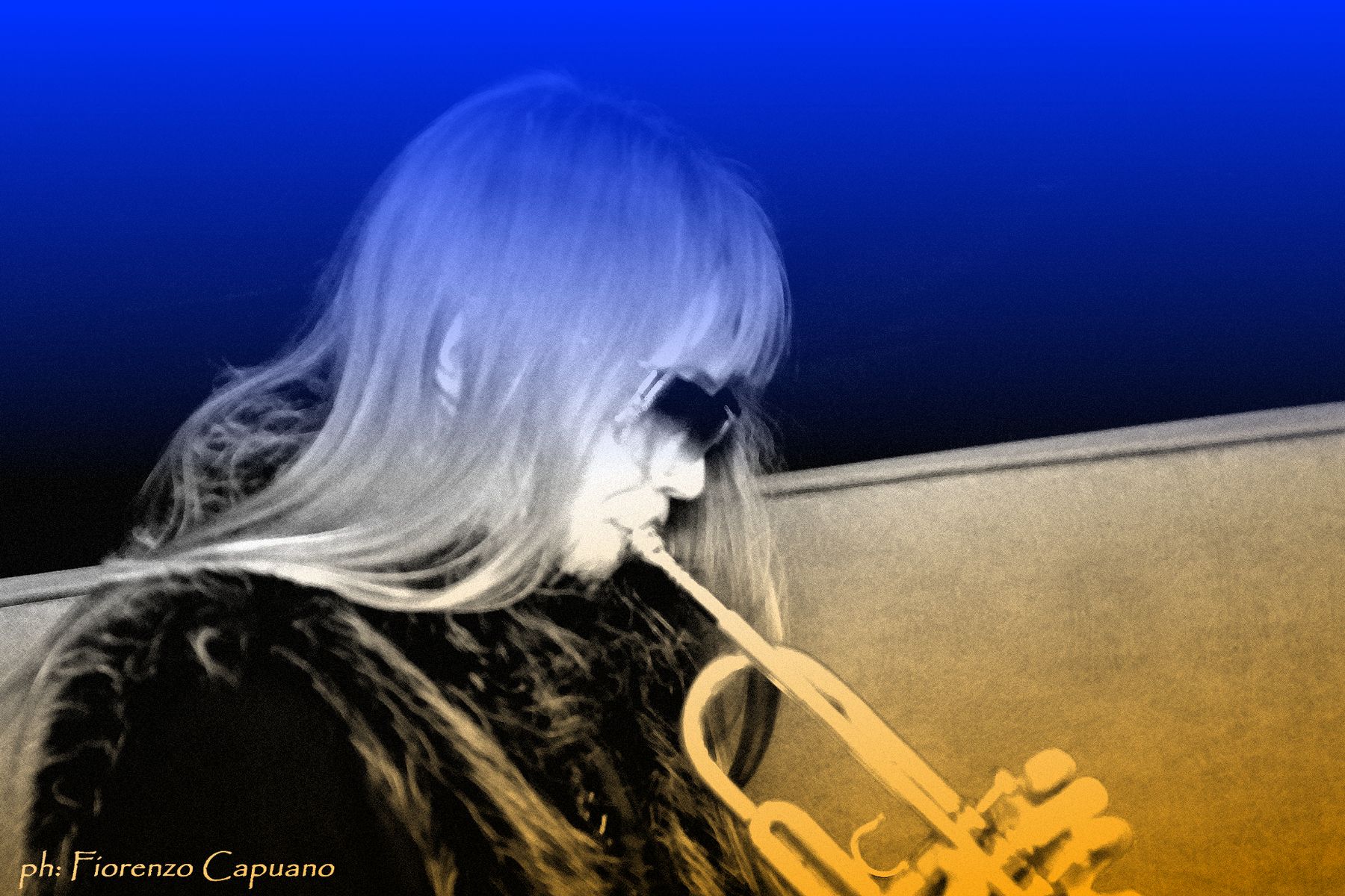 Saskia Laroo - Biography