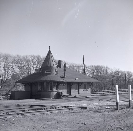 Charles Cooper's Railway Pages - D