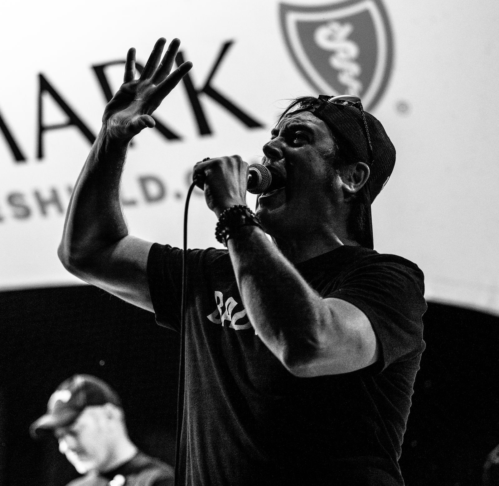 Roi and the Secret People - Photos