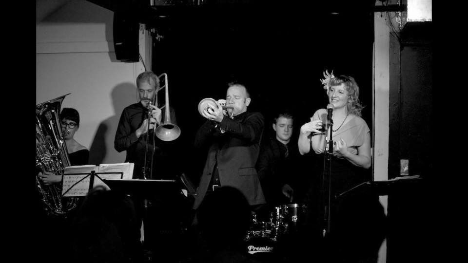 Ali Affleck - Photos