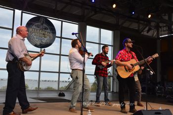 Breaking Grass - Tour