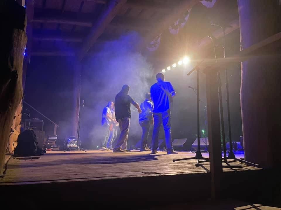 Breaking Grass - Tour