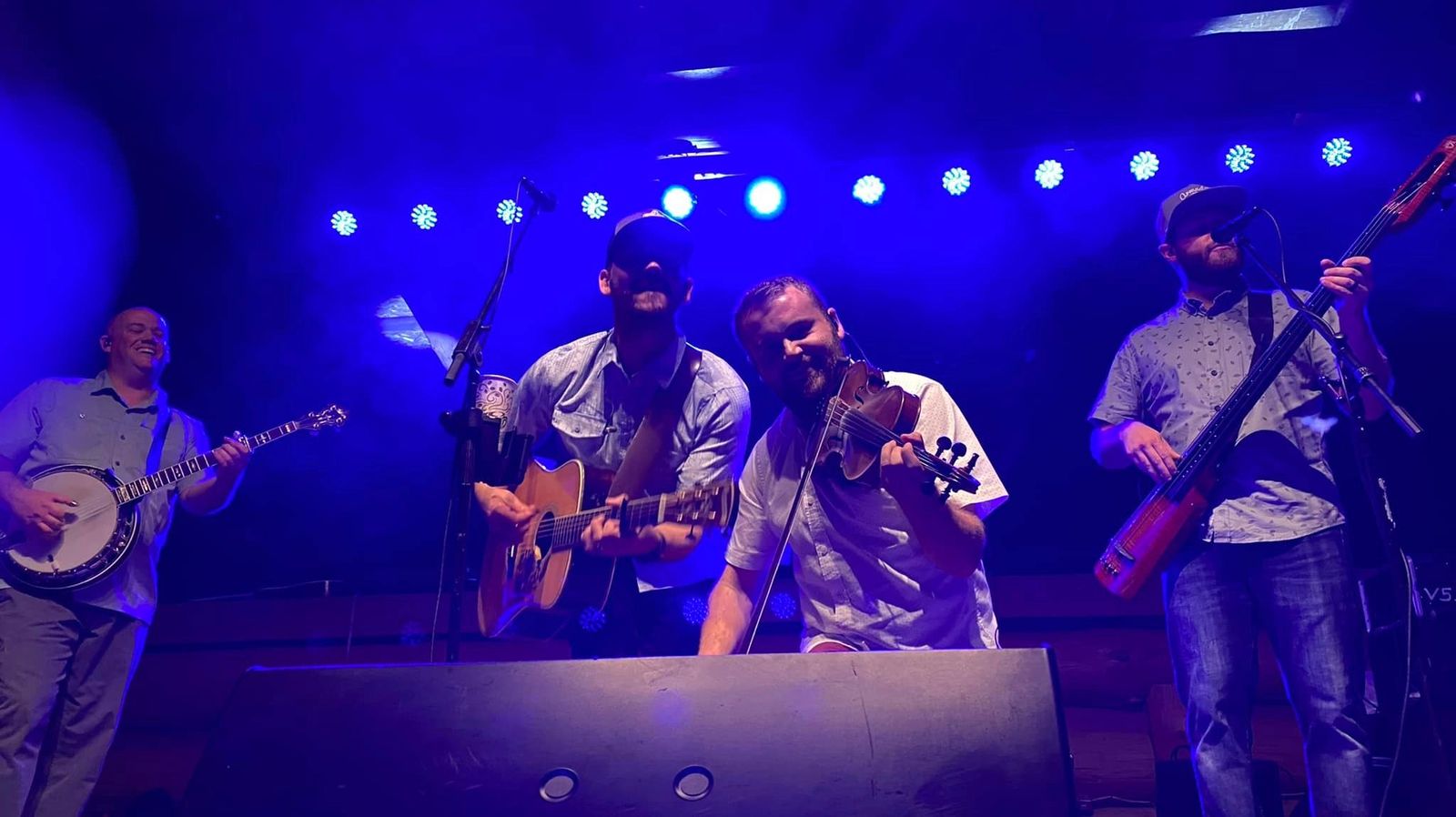 Breaking Grass - Tour