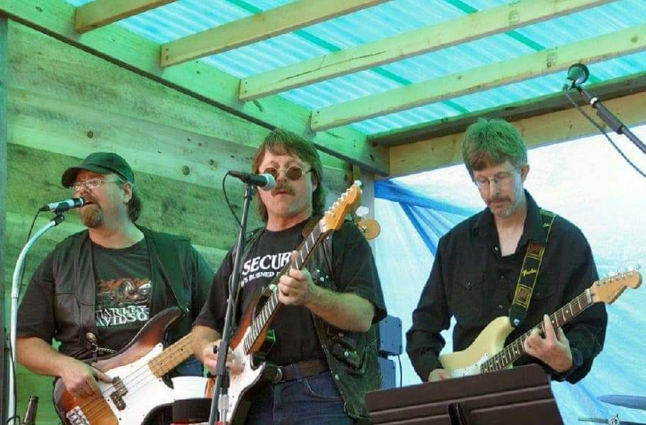 Bernie Thompson - Photos