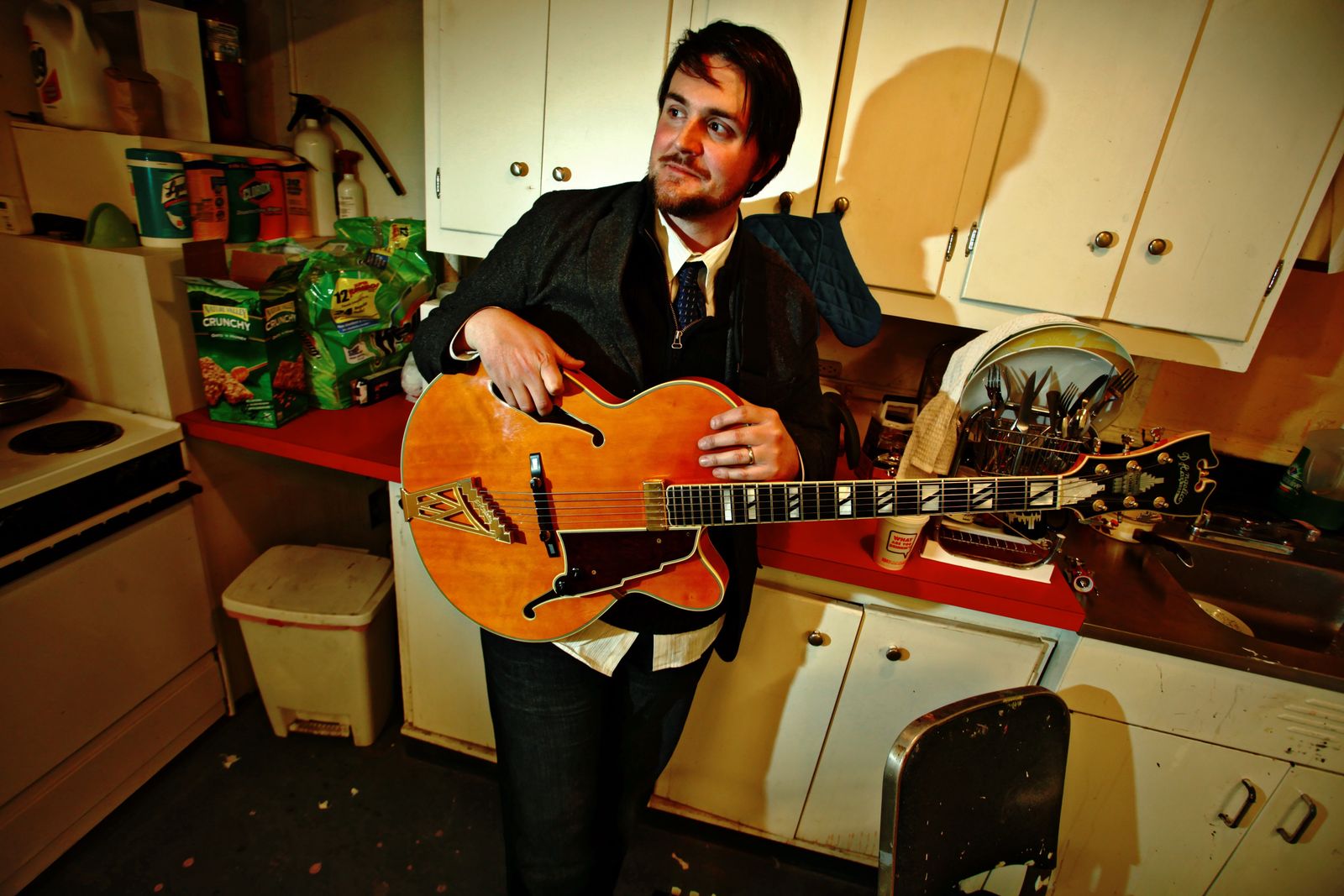 Josh Maxey: Musician, Guitar Heads School, Maxey Archtops - Bio & Press