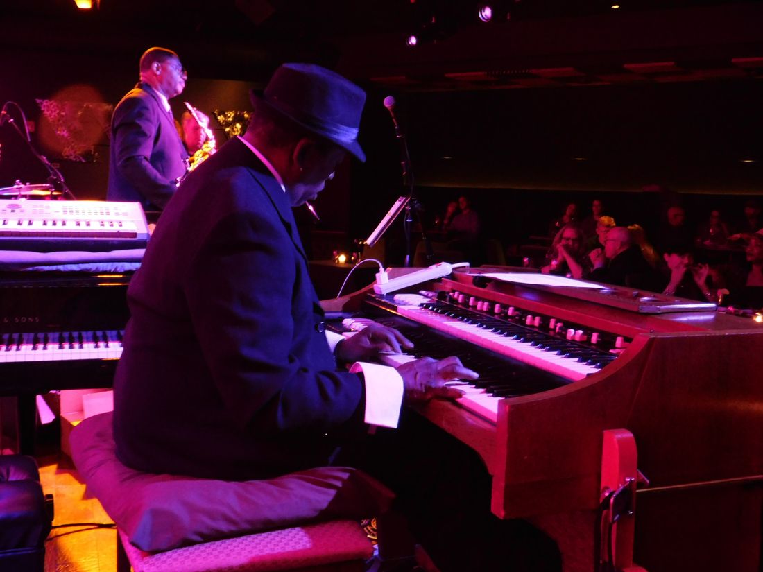 ED "SMOOVE GROOVES" ARCHIBALD - Photos