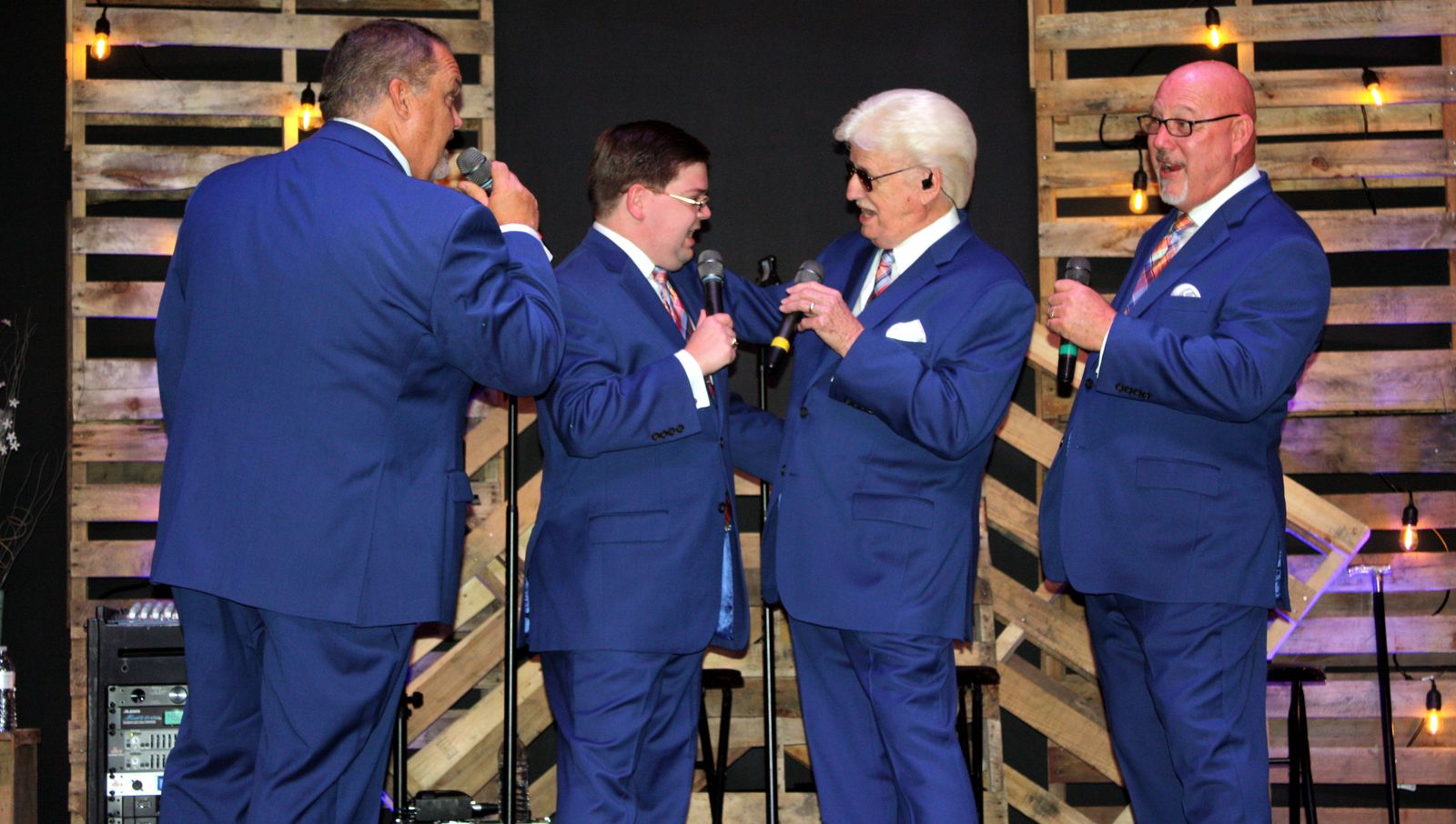 Pine Ridge Boys Quartet - Photos