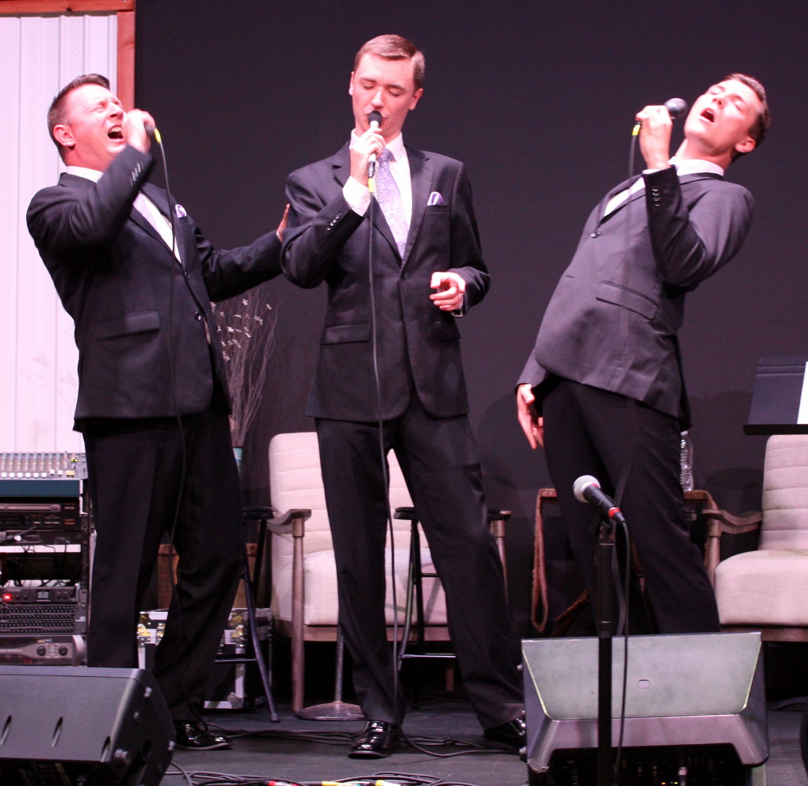 Pine Ridge Boys Quartet - Photos