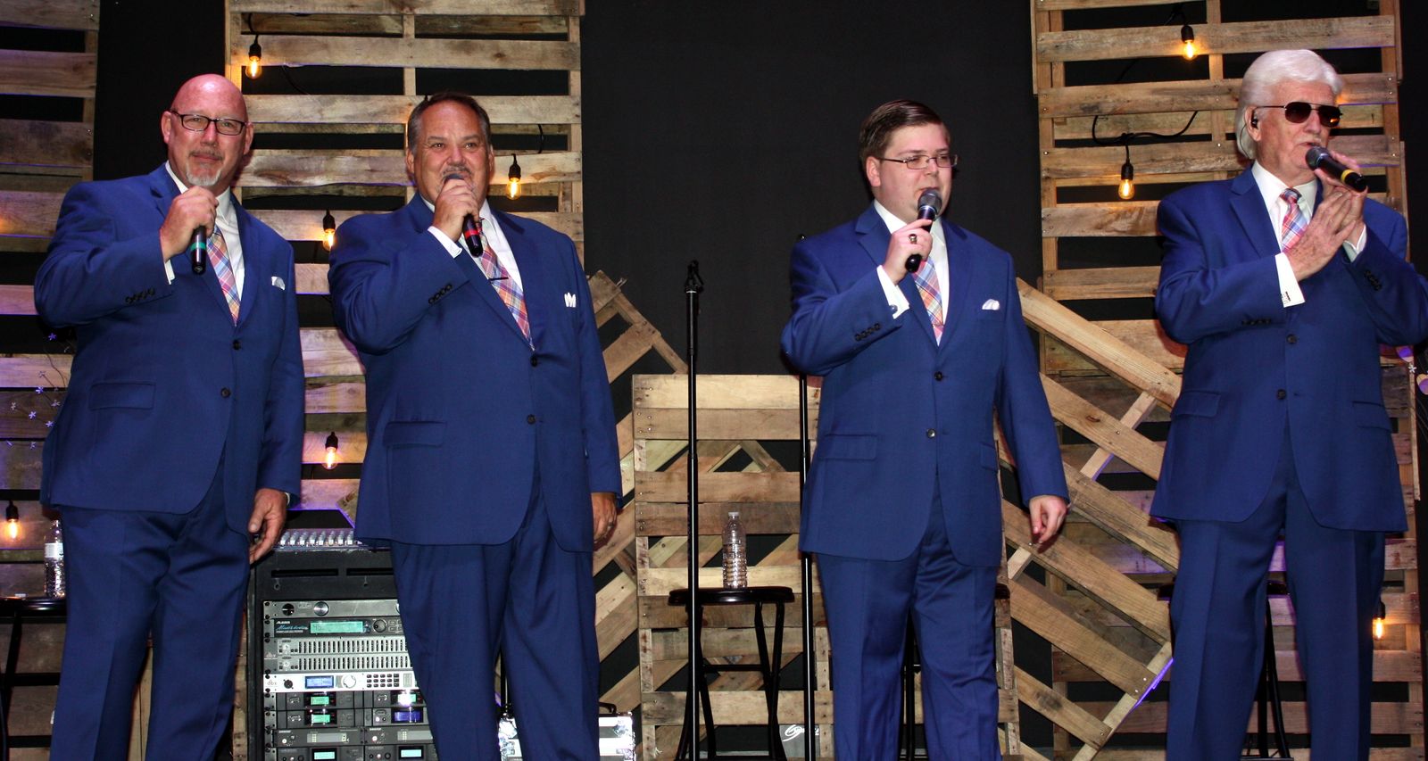 Pine Ridge Boys Quartet - Photos