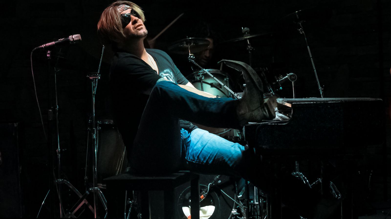 The Brandon Giles Show - Photos