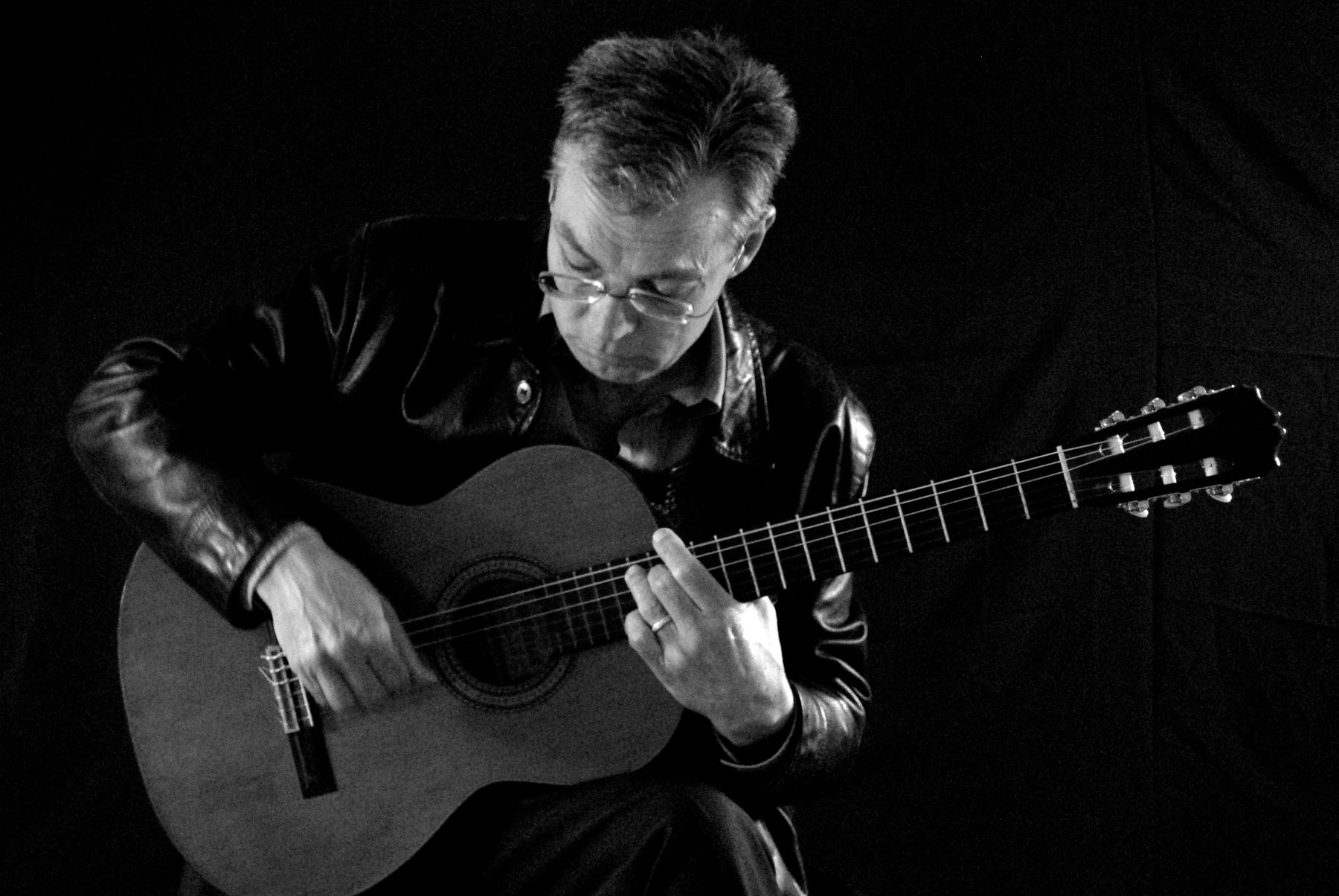 Alan Plummer Guitar - In Recital, Background