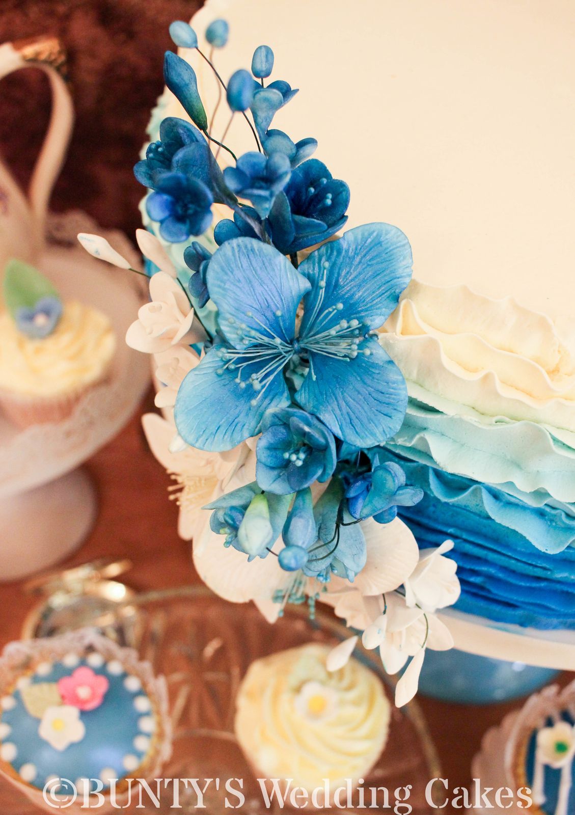 Bunty's Wedding Cakes - Beautifully Bespoke