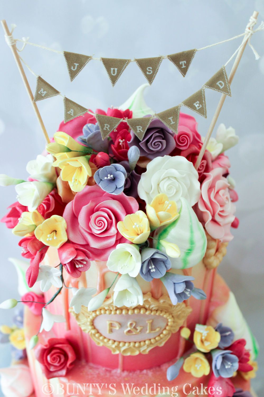 Bunty's Wedding Cakes - Beautifully Bespoke