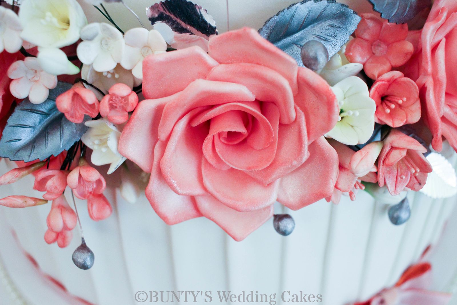 Bunty's Wedding Cakes - Beautifully Bespoke