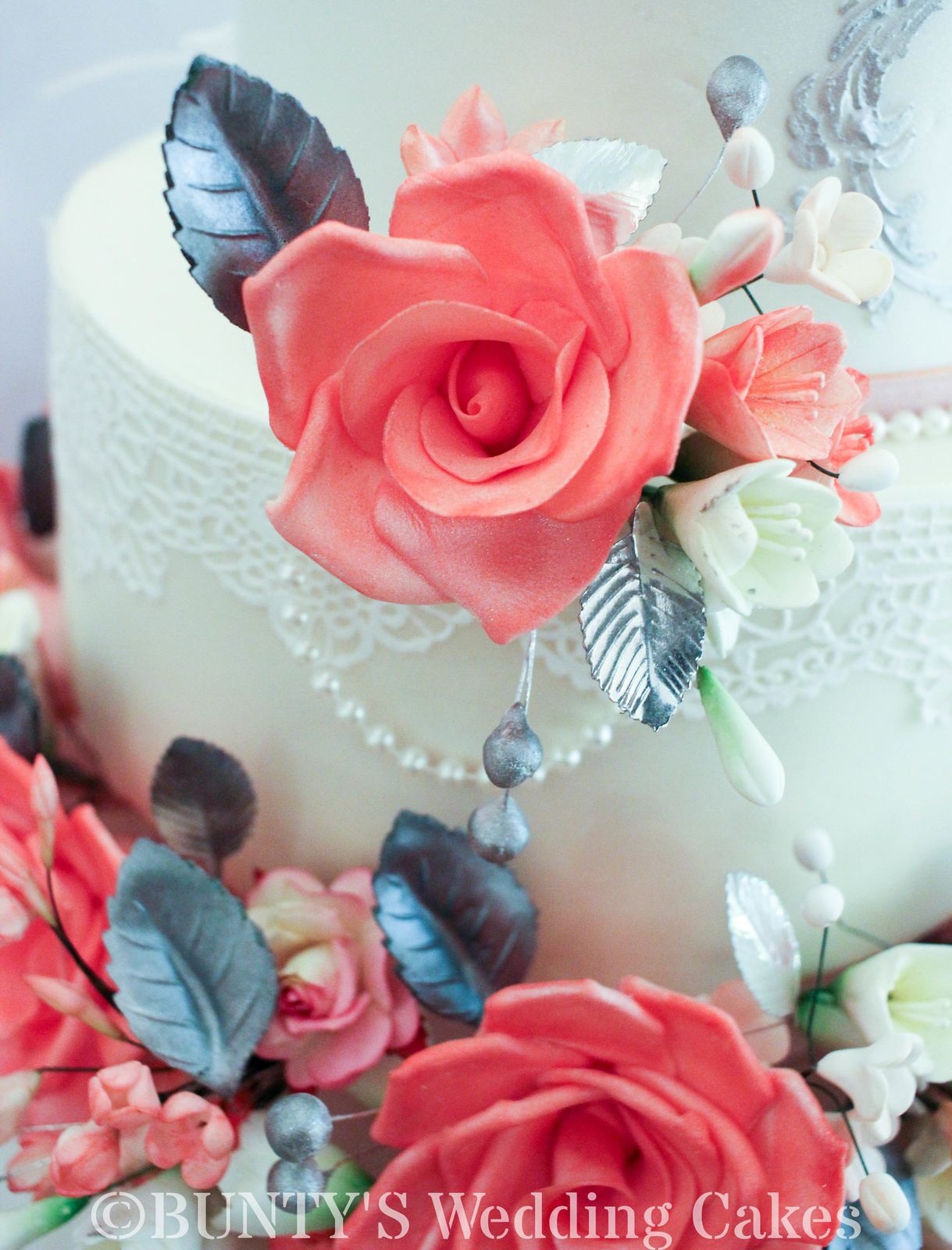 Bunty's Wedding Cakes - Beautifully Bespoke