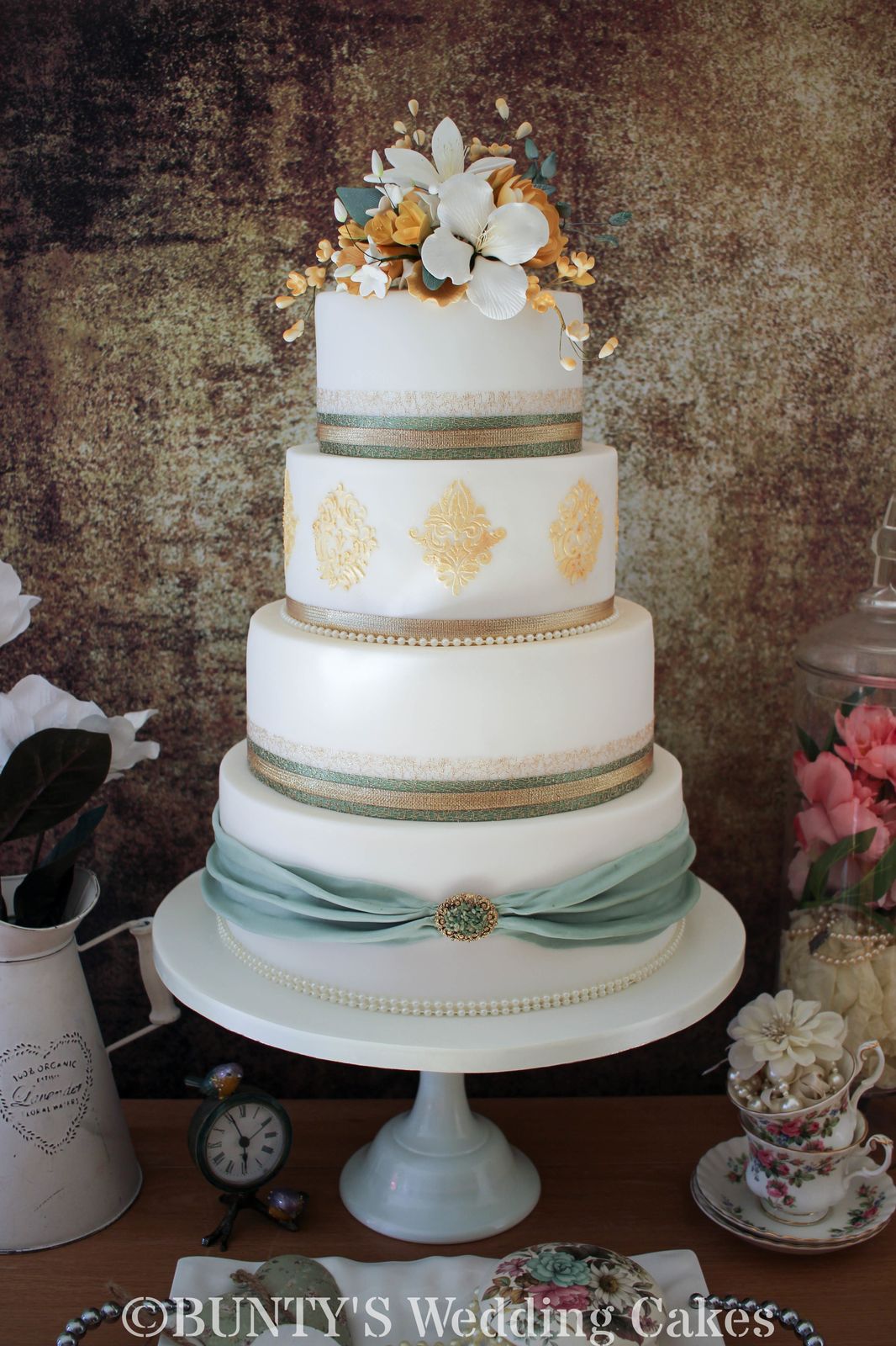 Bunty's Wedding Cakes - Beautifully Bespoke