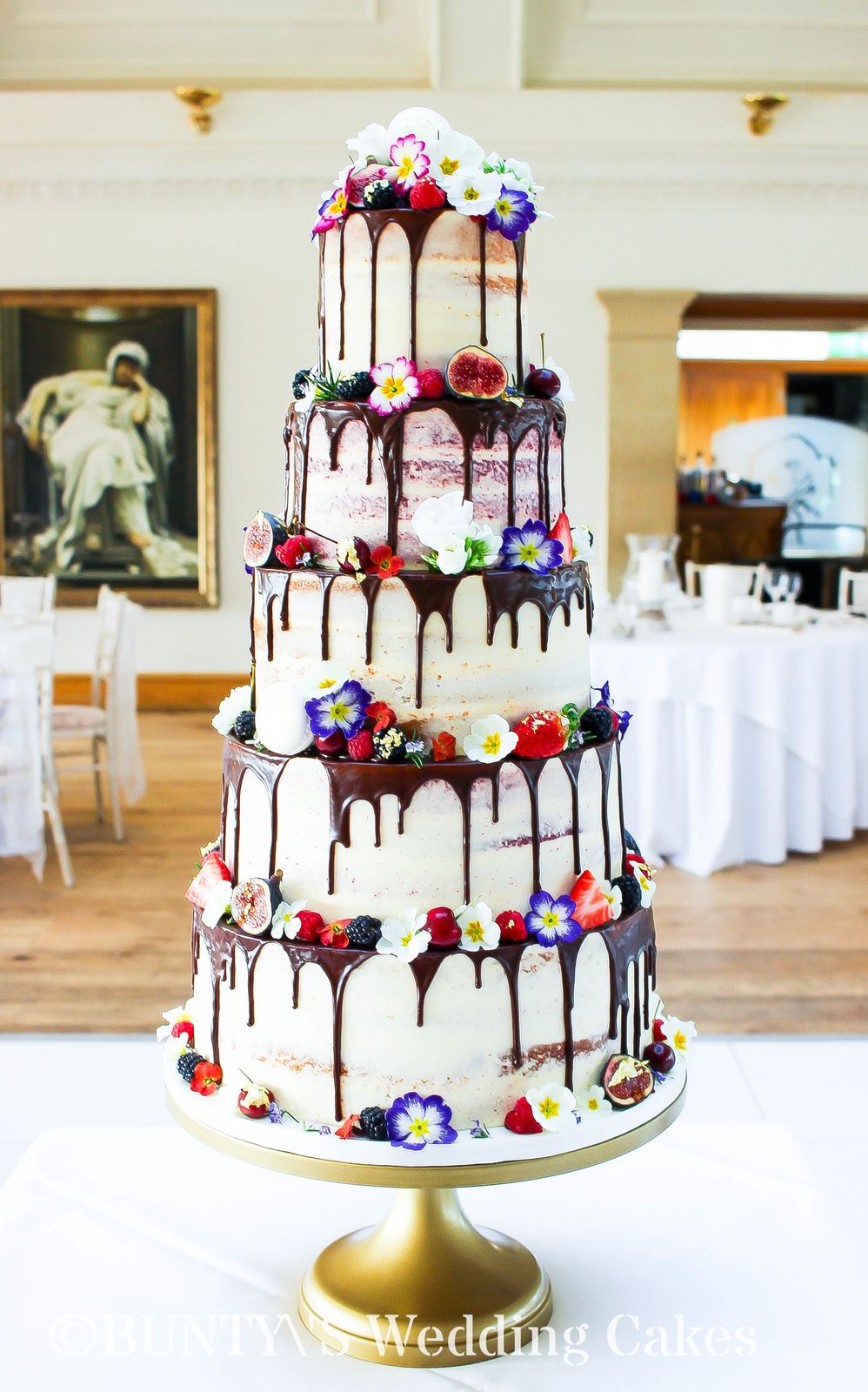 Bunty's Wedding Cakes - Beautifully Bespoke