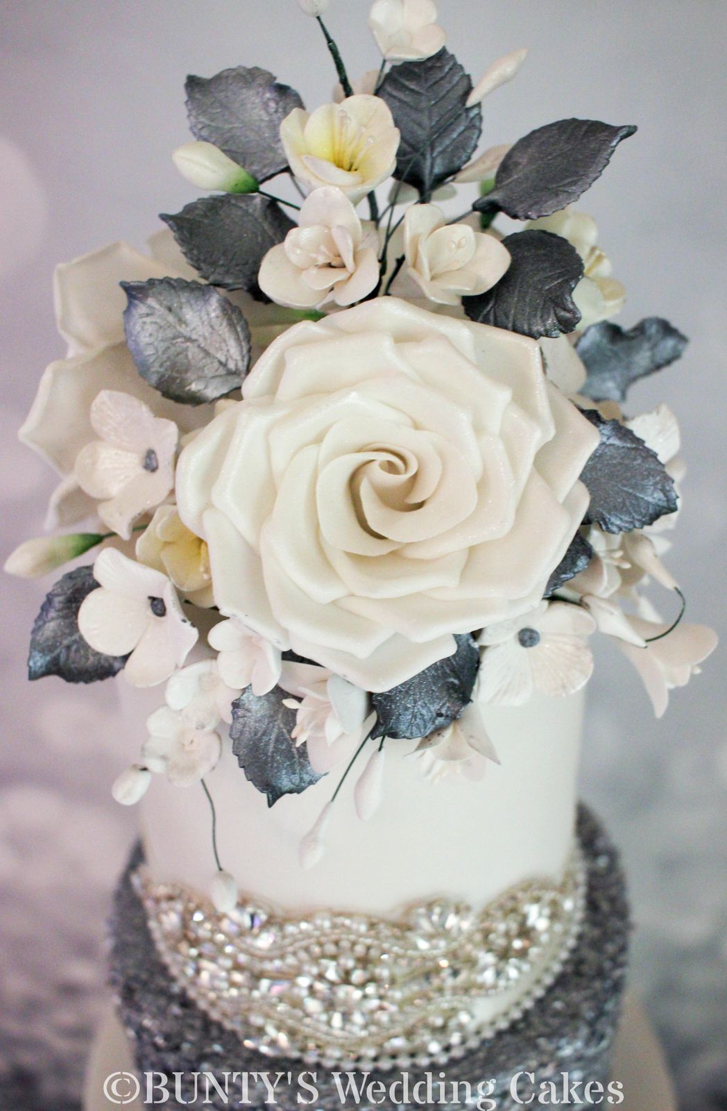Bunty's Wedding Cakes - Beautifully Bespoke
