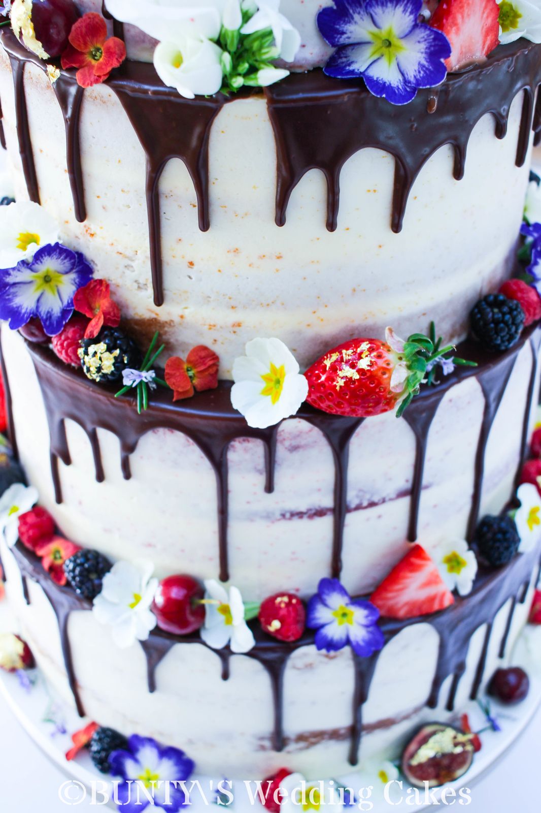 Bunty's Wedding Cakes - Beautifully Bespoke