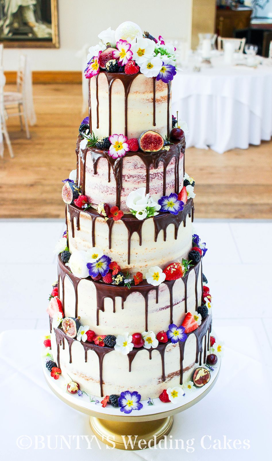 Bunty's Wedding Cakes - Beautifully Bespoke