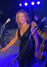 Jesse Garron's Tribute to Elvis - About