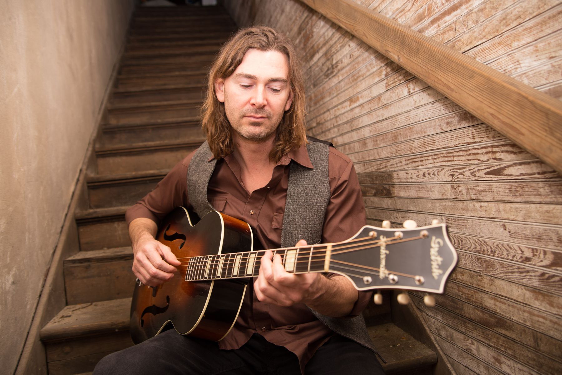 Official Page of Hank Barbee