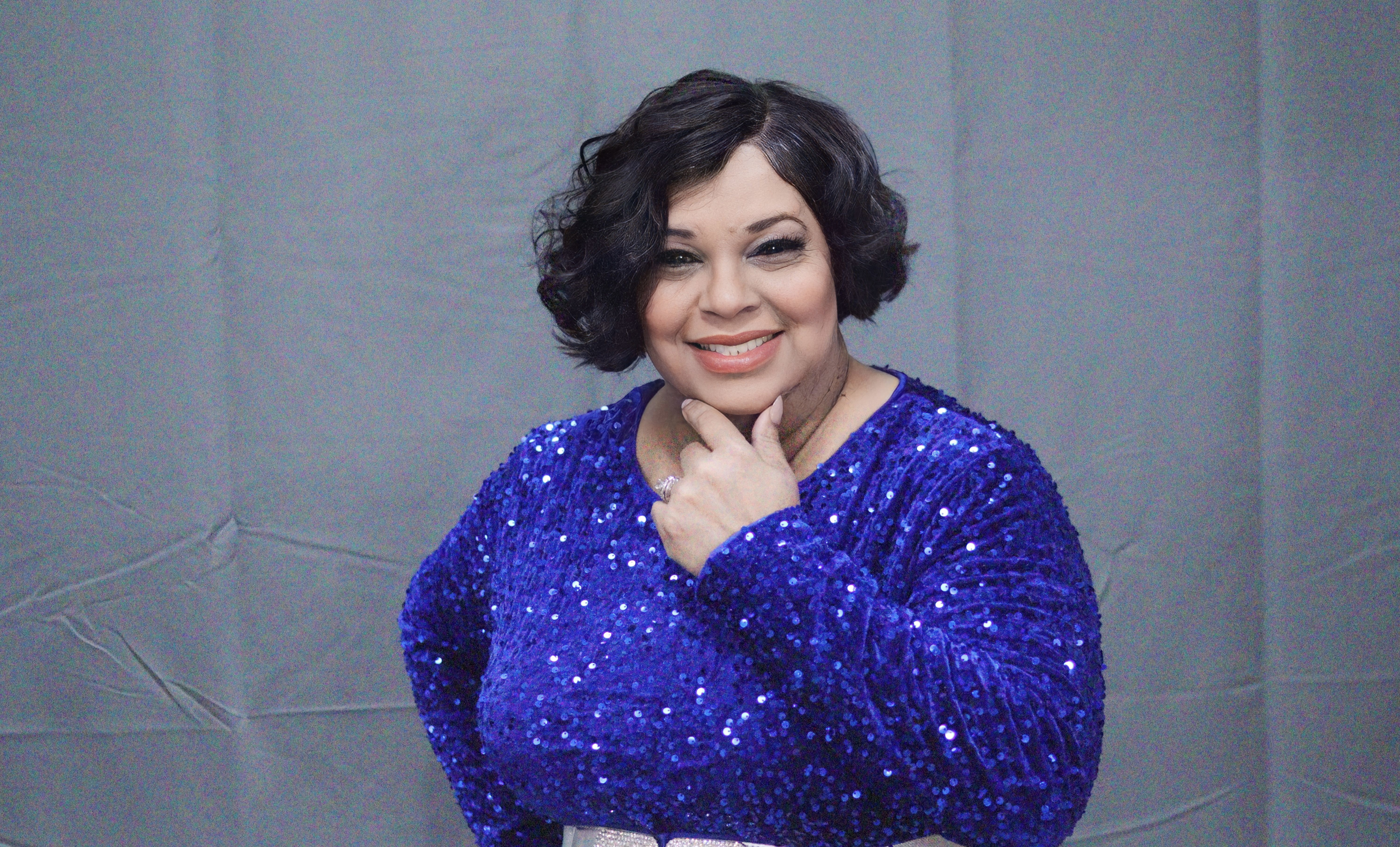 Ellen Hayes the Songwriter - Bio