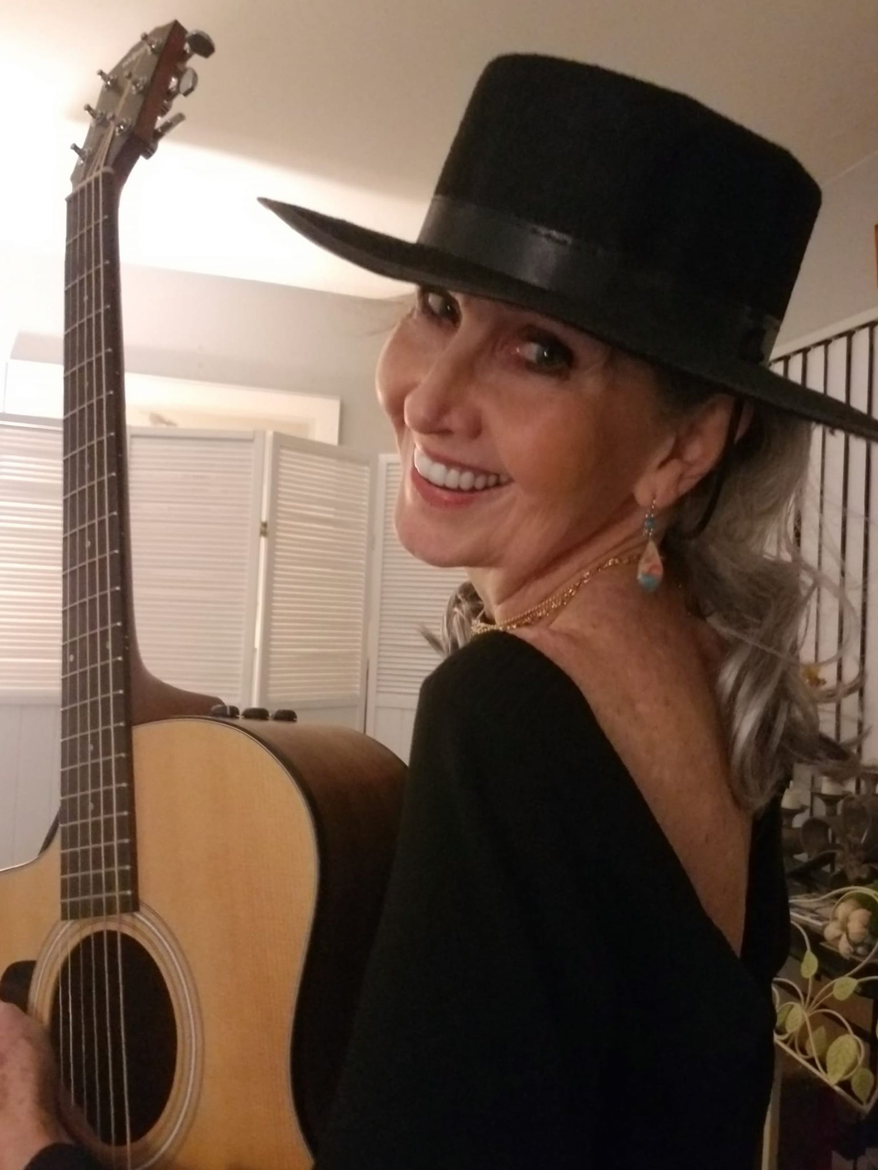 Suzanne Shea Music.com - E P K