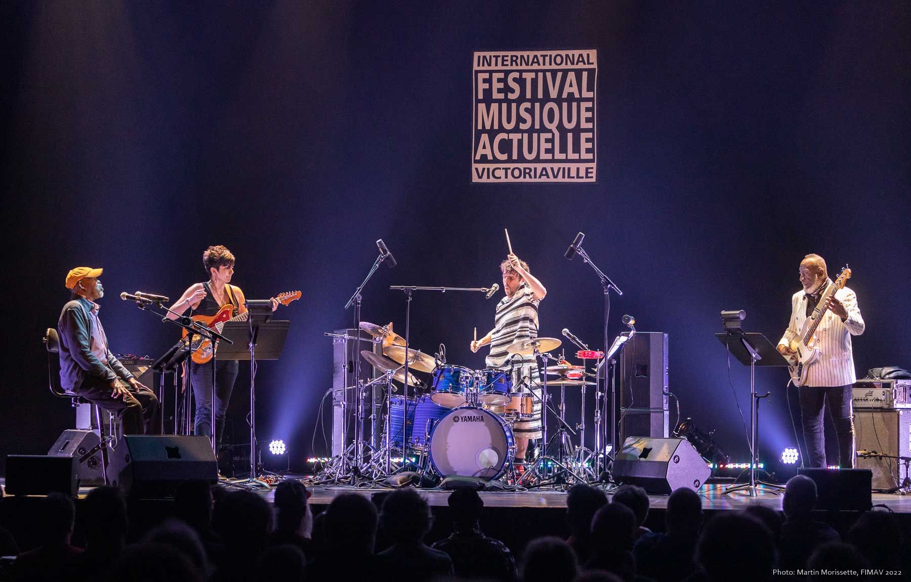 Official Website of Sean Noonan