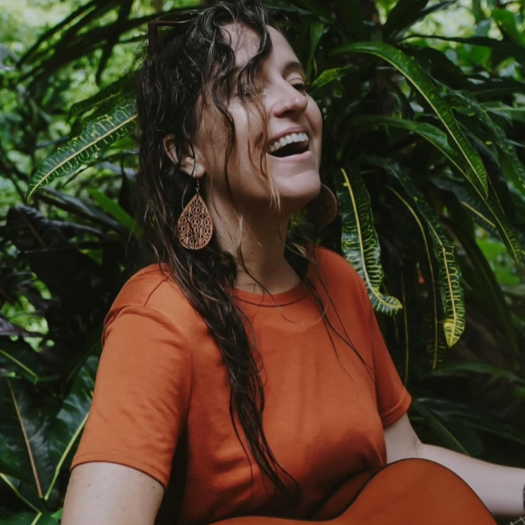 Nicky Convine Songbird - Press Kit