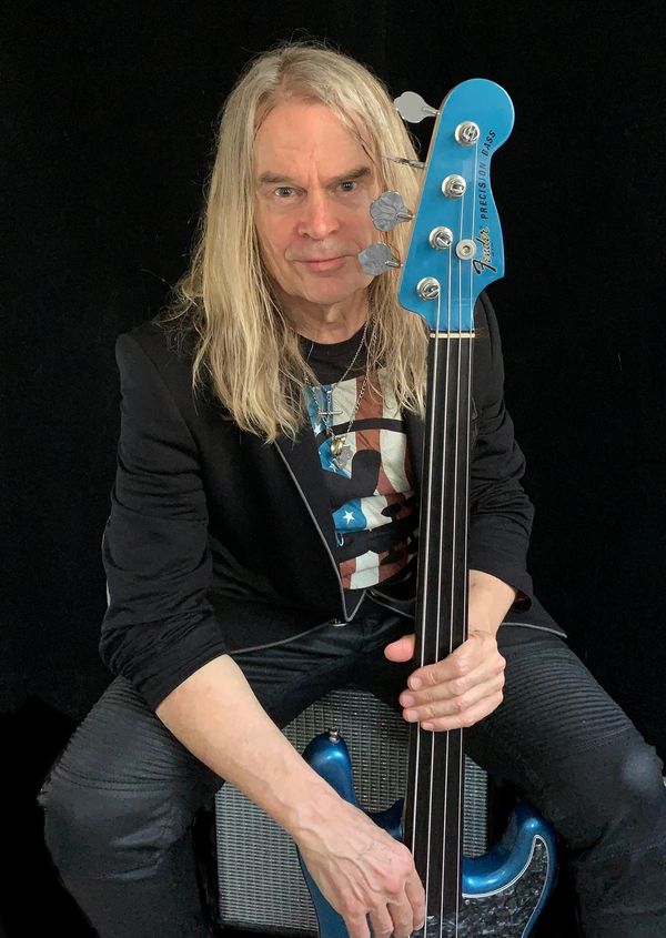 Tony Franklin - The Fretless Monster - Bass Lessons