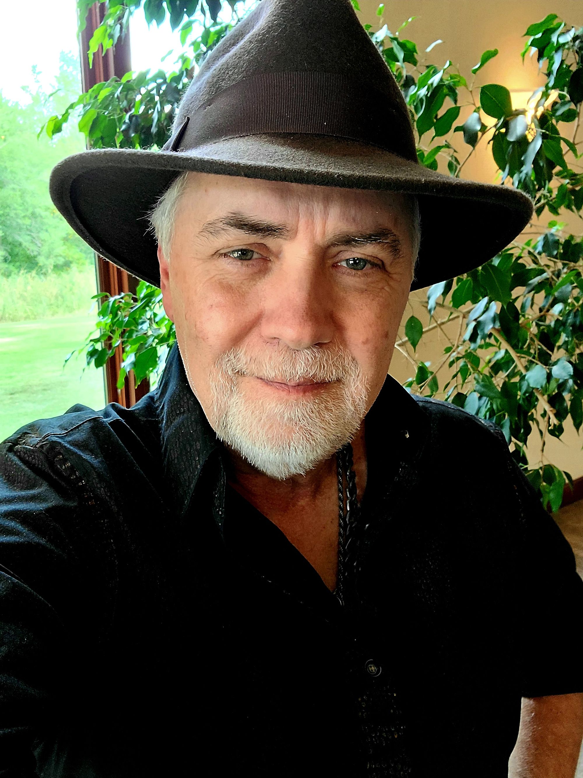 TIMOTHY SHEWMAKE - Bio