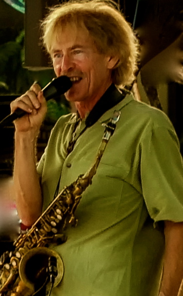 Bryan Savage Saxophonist/Flutist