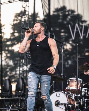 Chris Moreno | Nashville Country-Rock Artist (30M Streams)