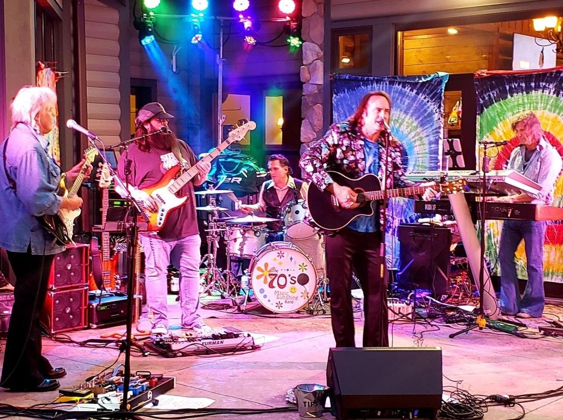 The 70's Magic Sunshine Band - Photos