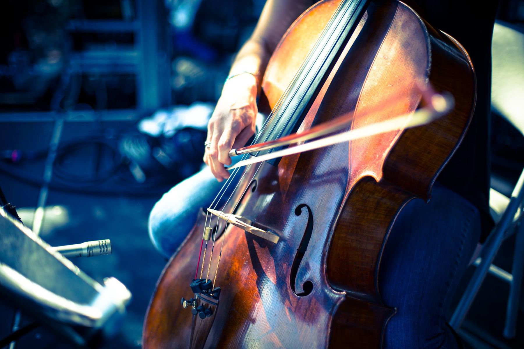 Abigail Collins Cellist Bio