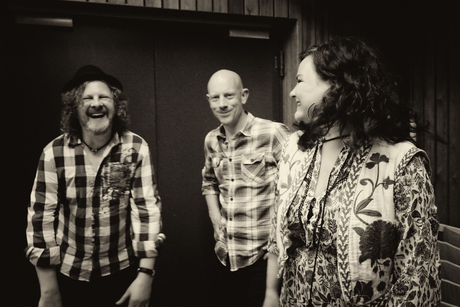 Mimi Schell - Press Info