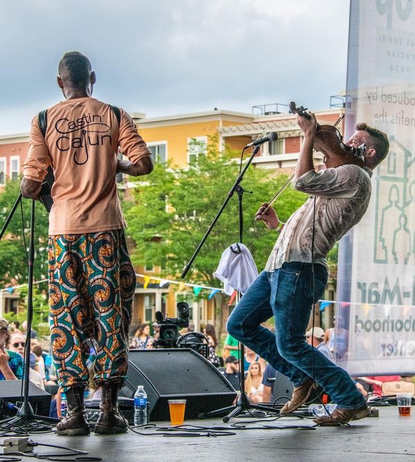 Lost Buffalo Artists - Jourdan Thibodeaux et les Rôdailleurs