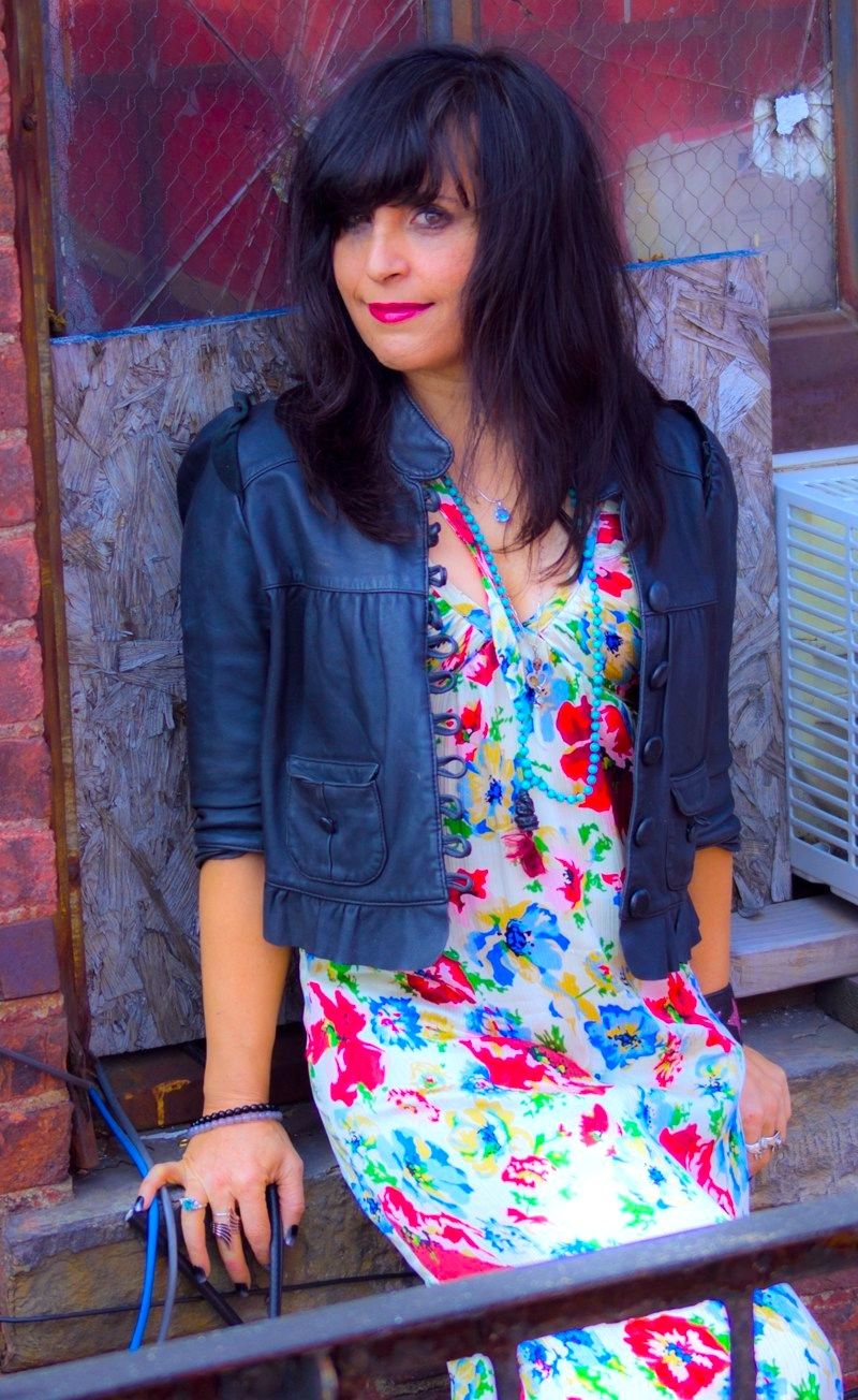 Debra Devi - Photos